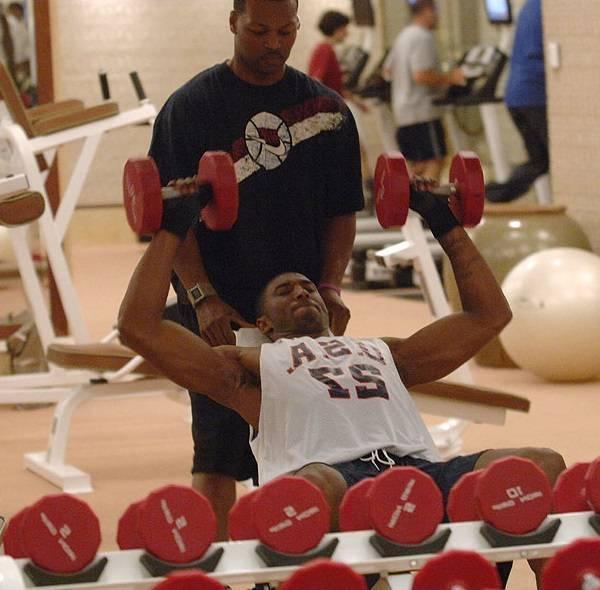 Kobe Bryant Workout Routine, Diet Plan, and Work Ethic Kobe Bryant Workout Routine, Diet Plan, and Work Ethic
